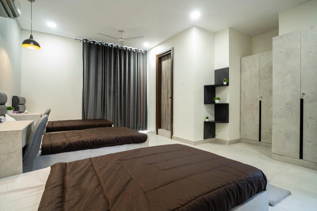 Best PG in Delhi NCR for Girls And Boys | Ashray Living